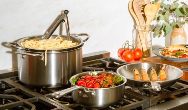 7 Best Non-Toxic Cookware 2024 - Organic Authority