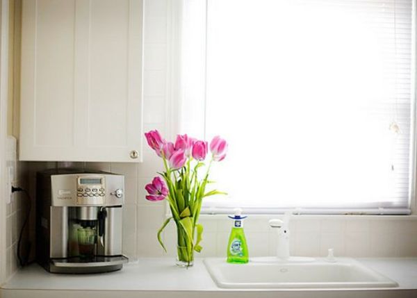Get Organized: 3 Tips to Eliminate Clutter in the Kitchen - Organic ...