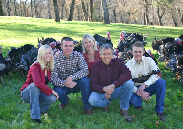 3 Authentic Thanksgiving Feast Ideas for Your Holiday Table - Organic ...