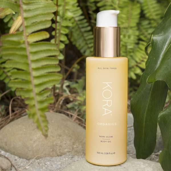 5 All-Natural Bronzing Body Oils For That Summer Glow - Organic Authority