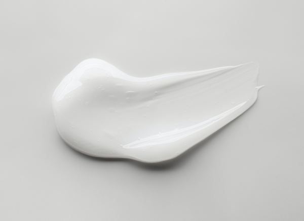 4 Vaseline Alternative Products to Break Your Toxic Petroleum Jelly ...