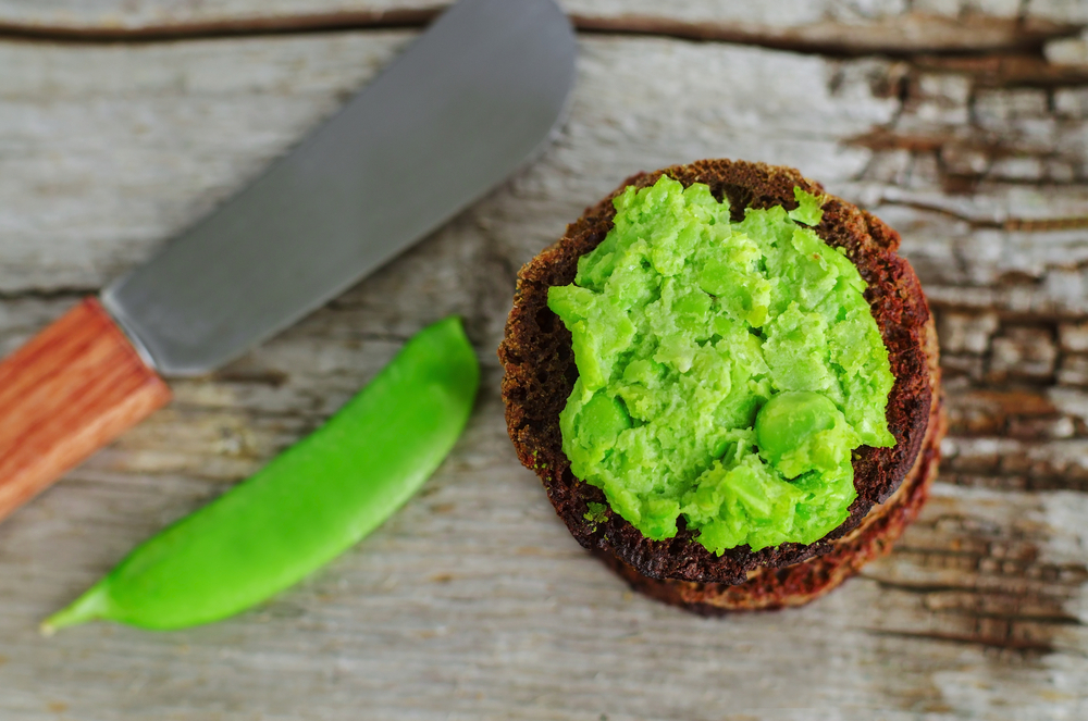 Minted Spring Green Pea Paté with Caramelized Shallots - Organic Authority